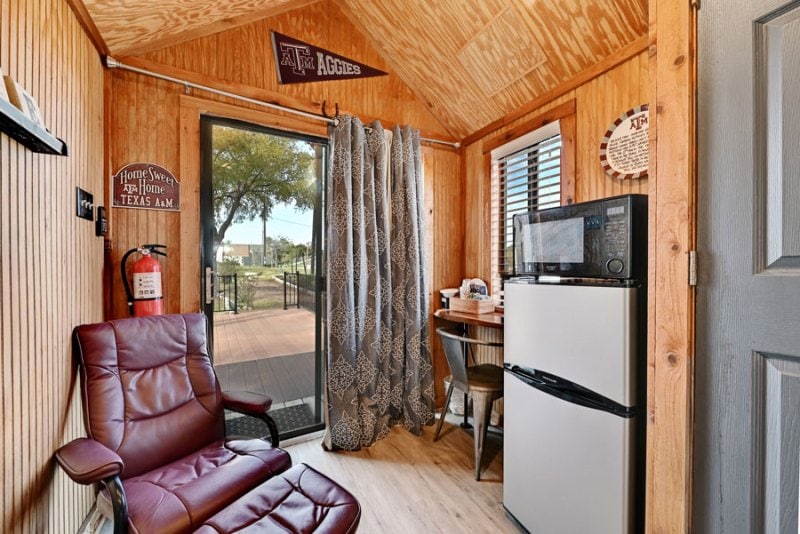 Reveille - Tiny Home Vacation Rentals at Community First! Village in Austin